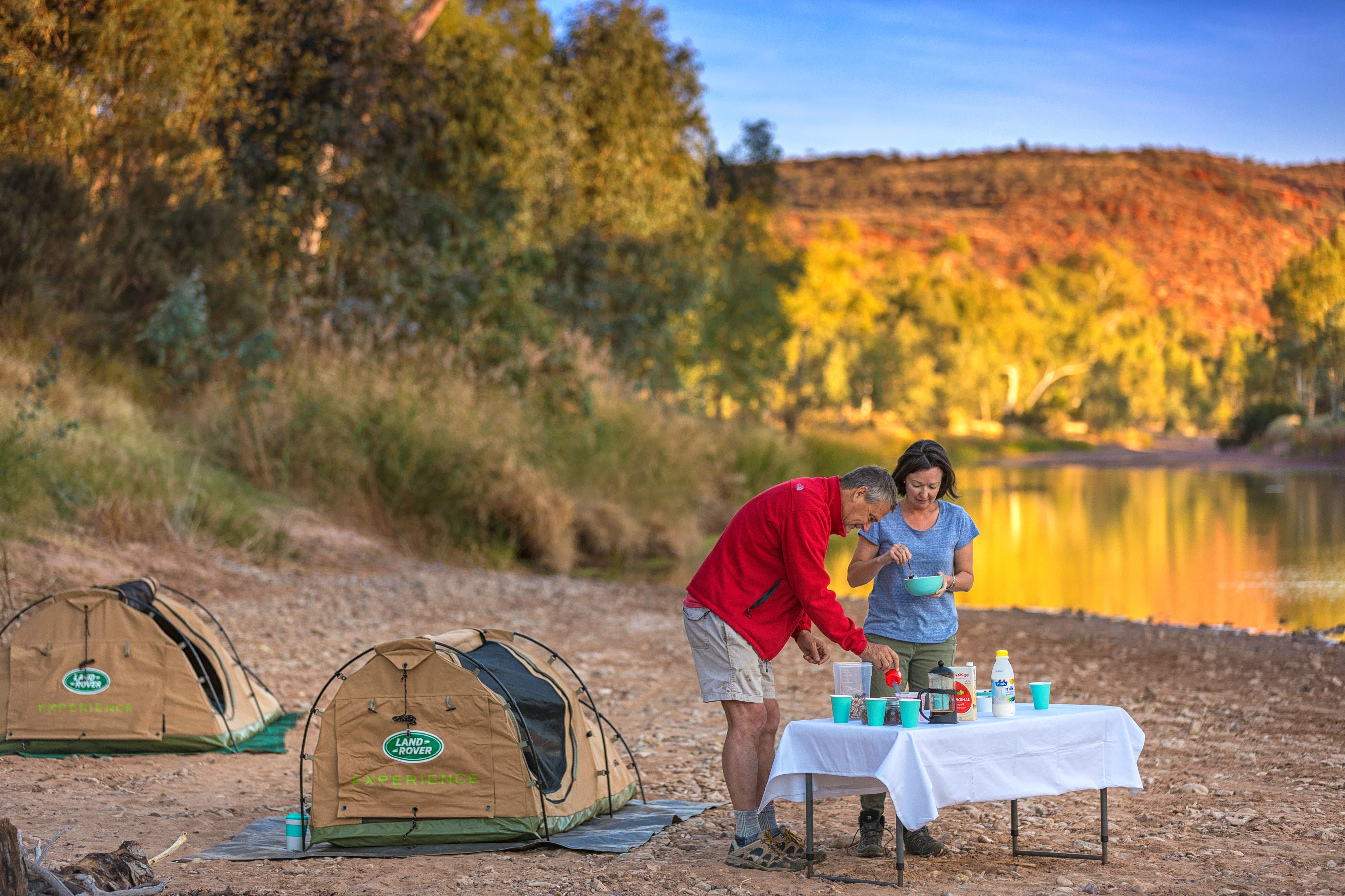 PRIVATE TOUR: Alice Springs to Uluṟu Luxury 4WD Camping Safari ...
